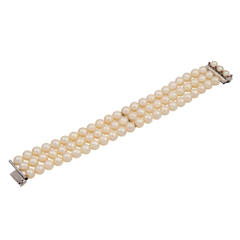 Pearl Bracelet, 3 Rows For Sale at 1stDibs