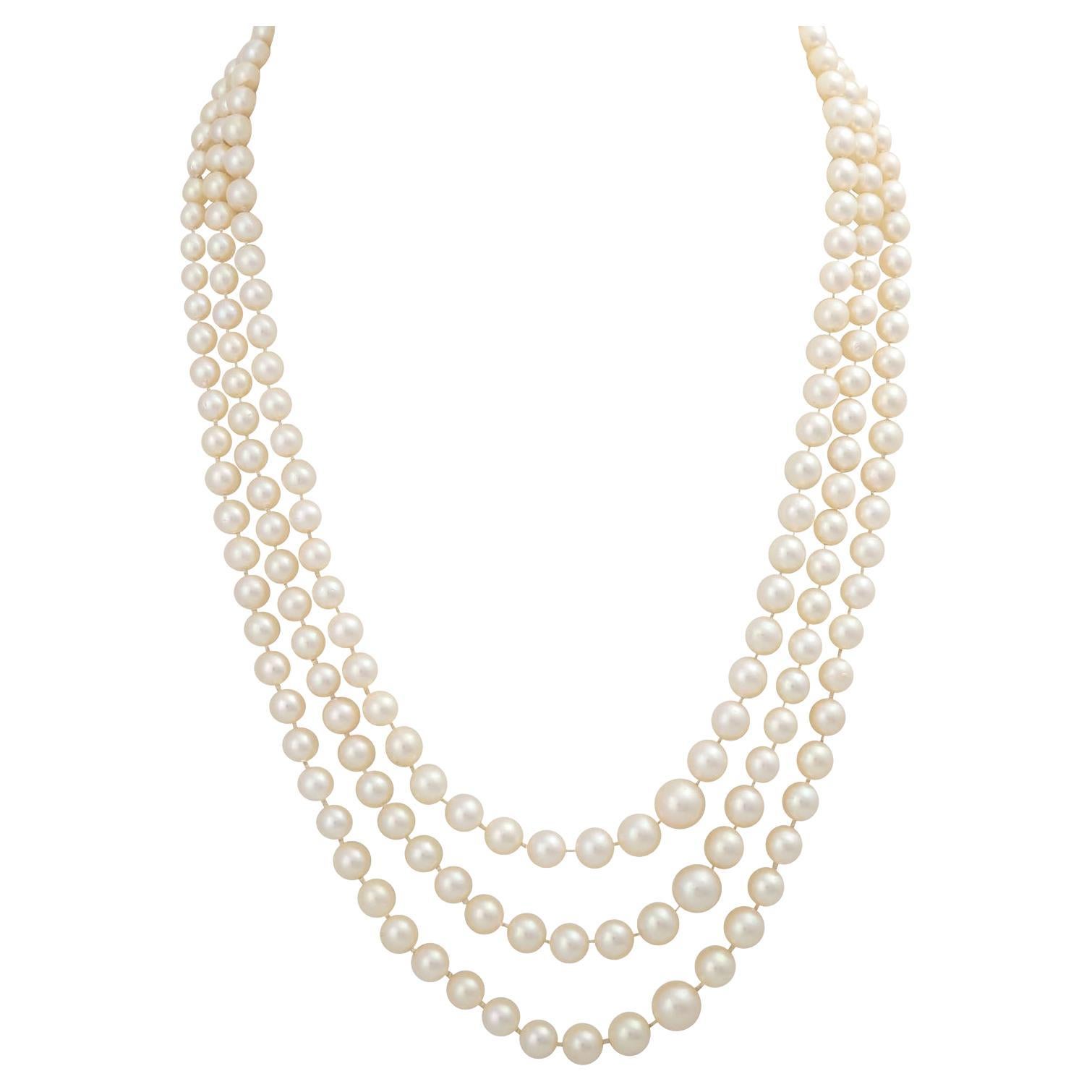 Pearl Necklace 3 Rows with Garnet Clasp For Sale at 1stDibs