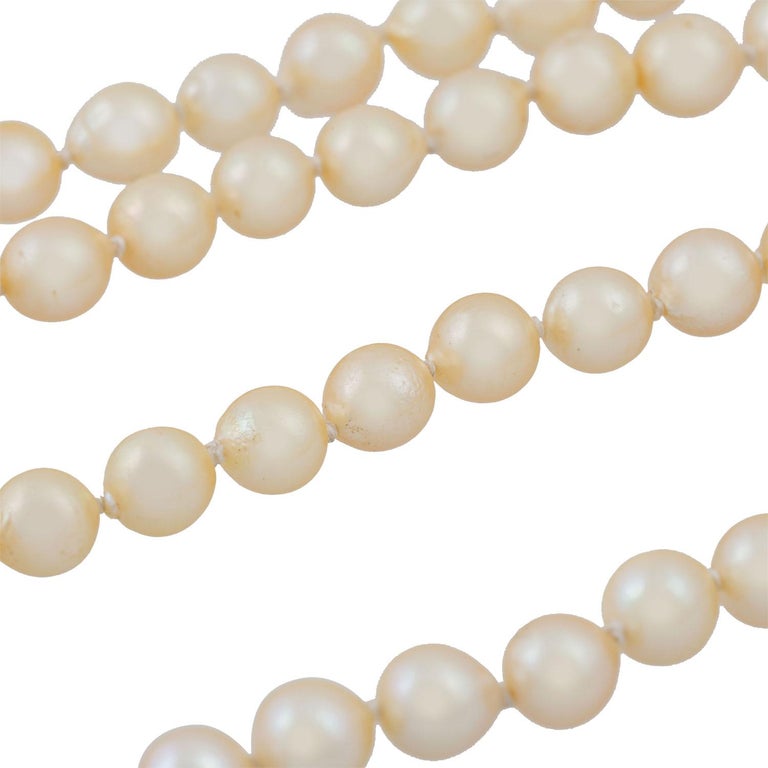 Pearl Necklace For Sale at 1stDibs