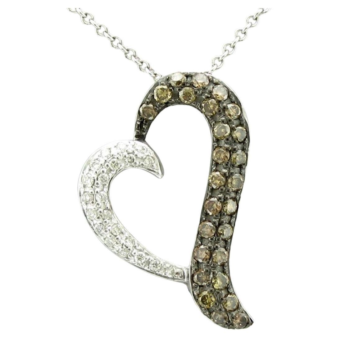 Blackberry Diamonds Vanilla Diamonds Vanilla Gold Pendant For Sale at ...