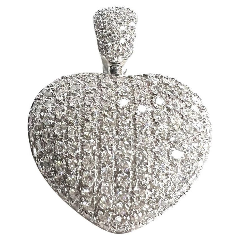 Pendant / Clasp in White Gold with Diamonds For Sale at 1stDibs