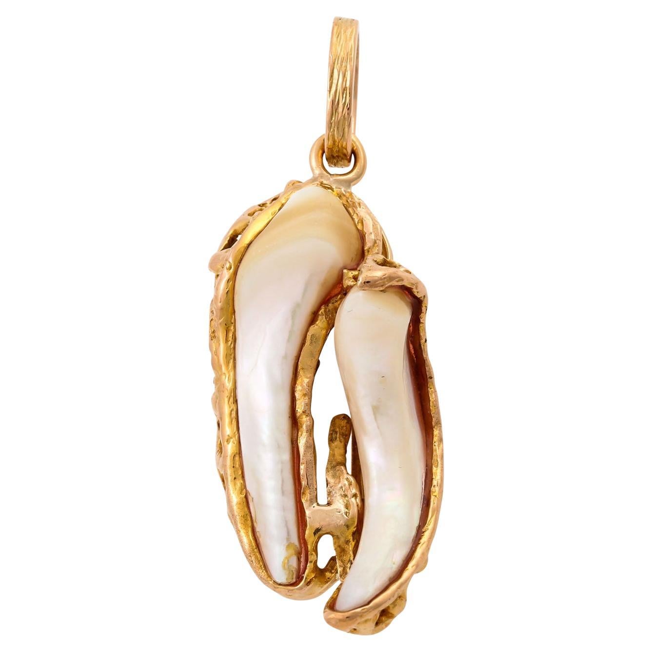 Shell Pendant with Aquamarine Sapphire and Gemstones with Pink Biwa ...