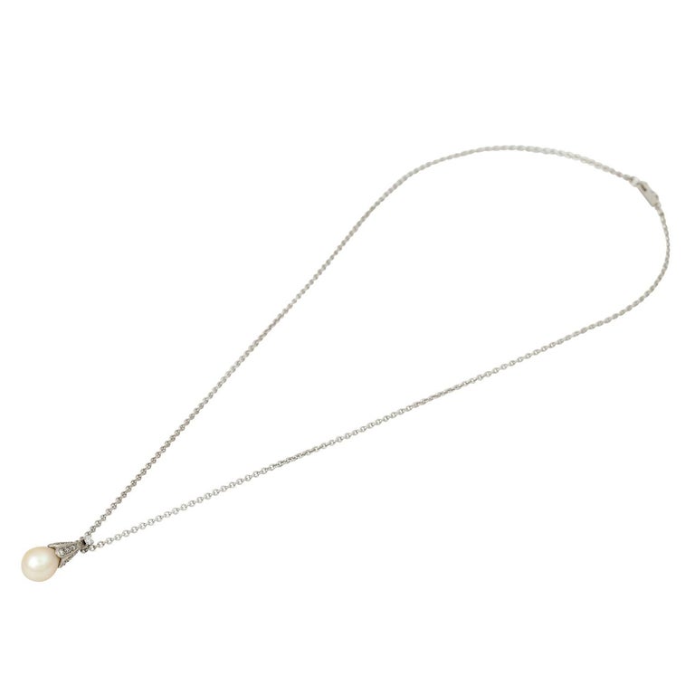 Pendant with Akoya pearl and octagon diamonds For Sale at 1stDibs