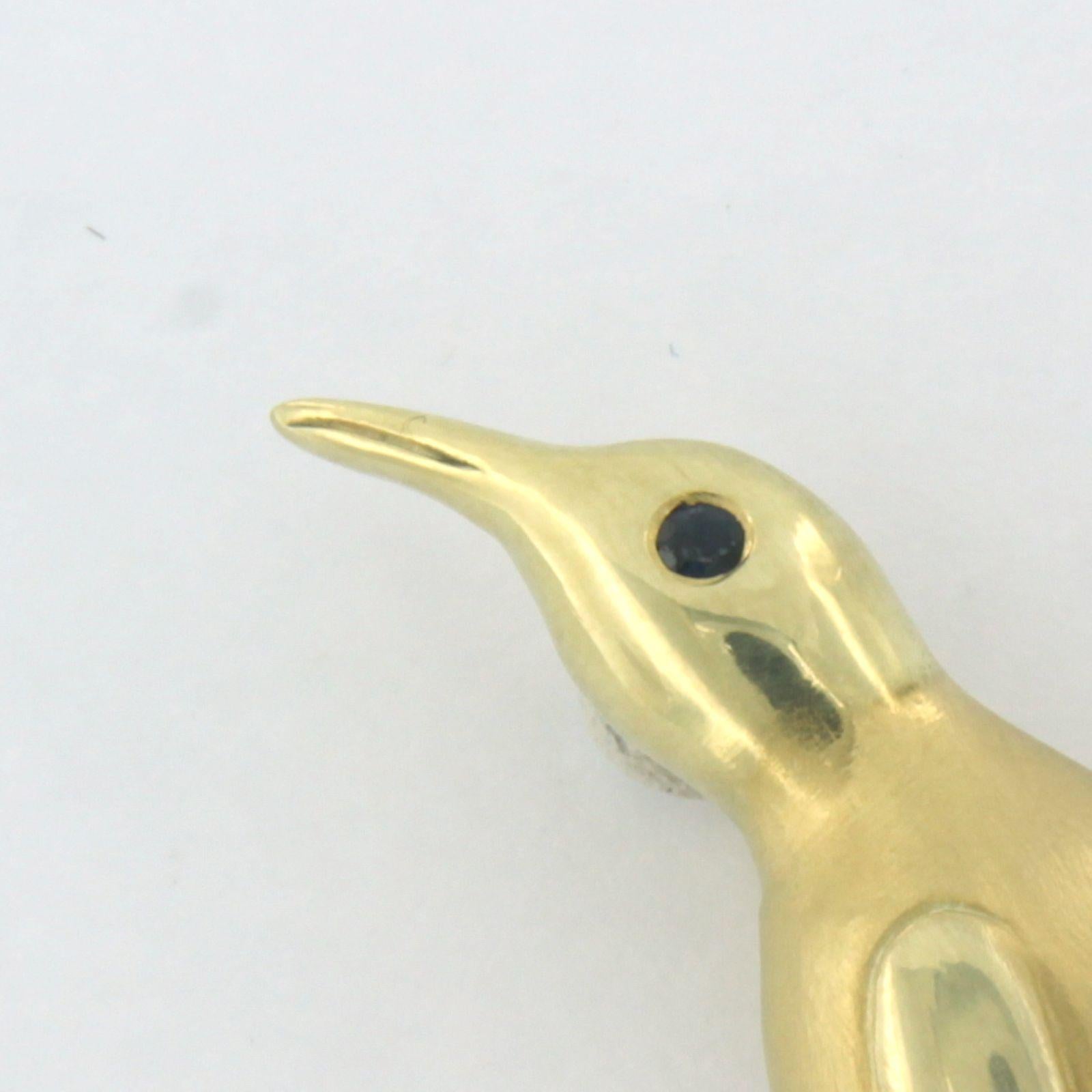 Penguin Brooch with Sapphire 14k yellow gold For Sale at 1stDibs