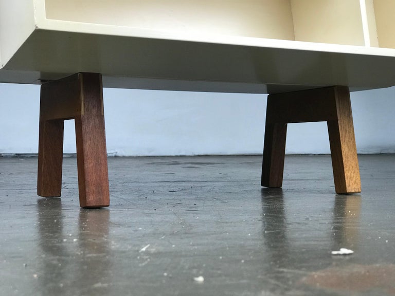 Penguin Donkey Mark II Petite Bookcase Table by Ernest Race for Isokon ...