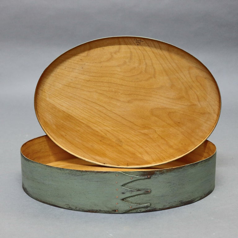 Pennsylvania Dutch Shaker Four-Finger Lidded Box by James Lesher, 20th ...
