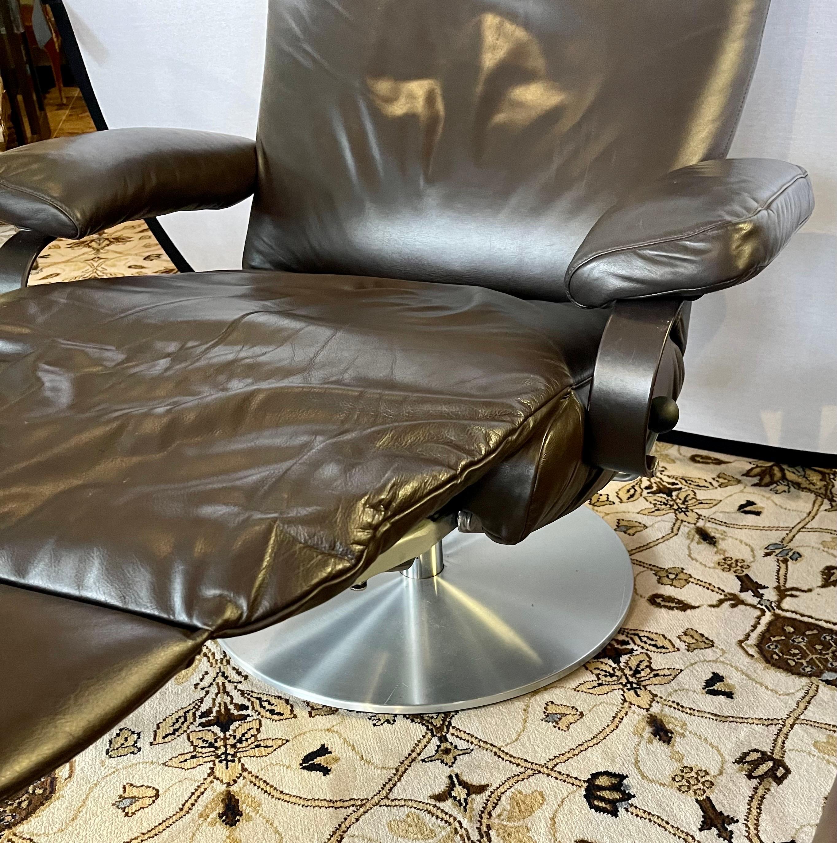 Percival Lafer Leather Recliner Ergonomic Swivel Lounge Chair For Sale ...