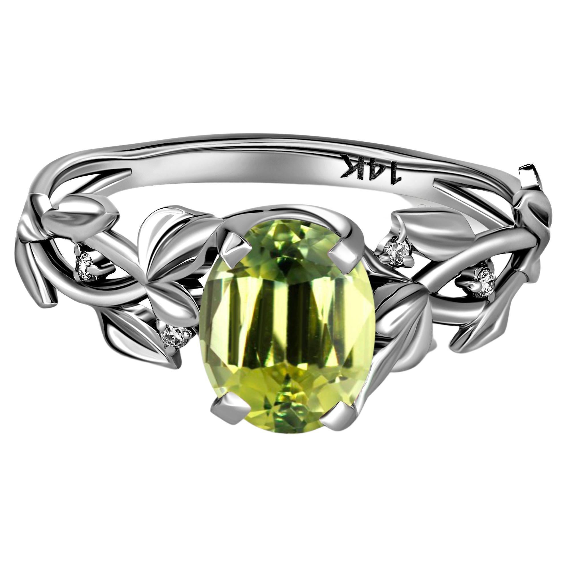 August birthstone peridot 14k gold ring. For Sale at 1stDibs