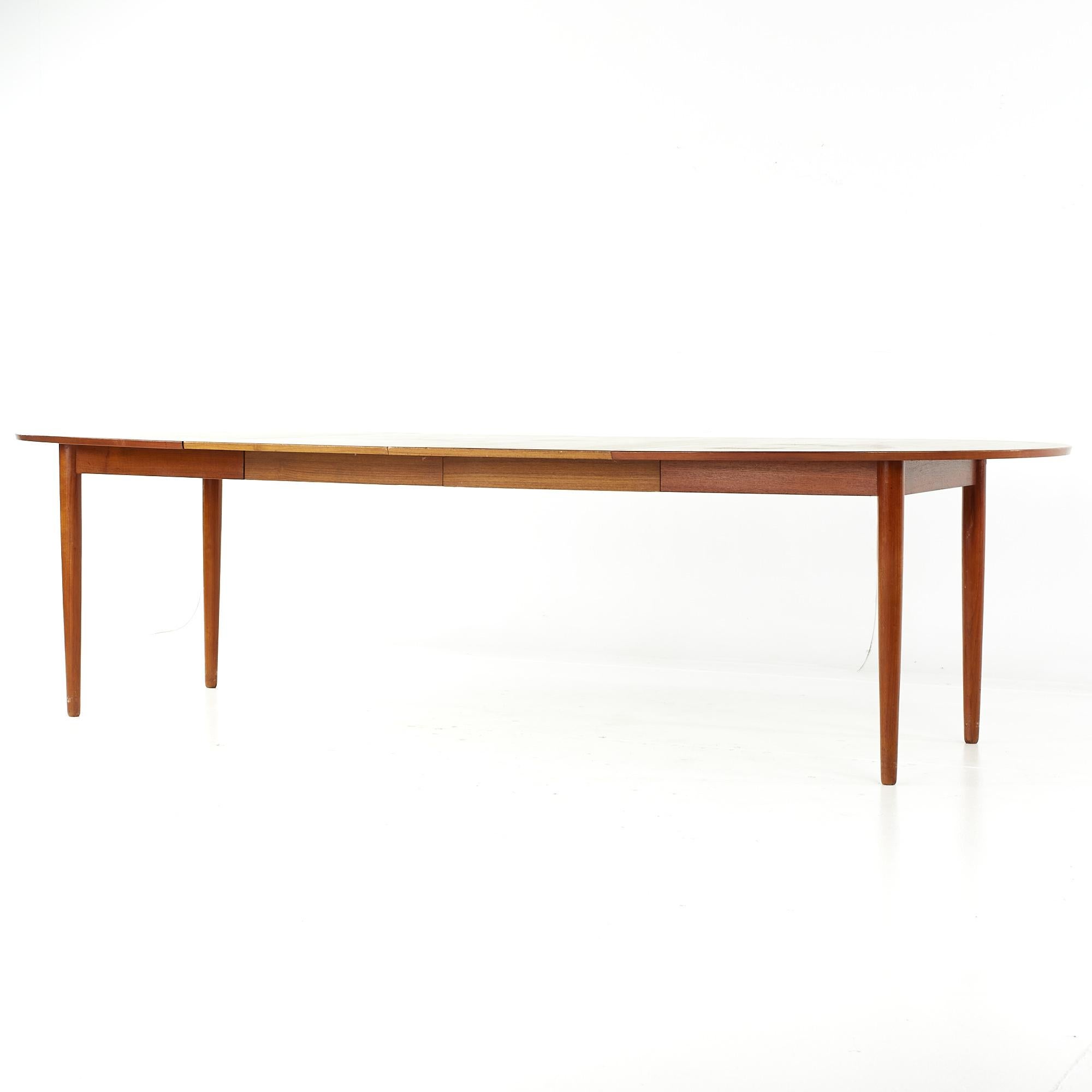 Peter Hvidt Mid Century Teak Expanding Dining Table with 2 Leaves For ...