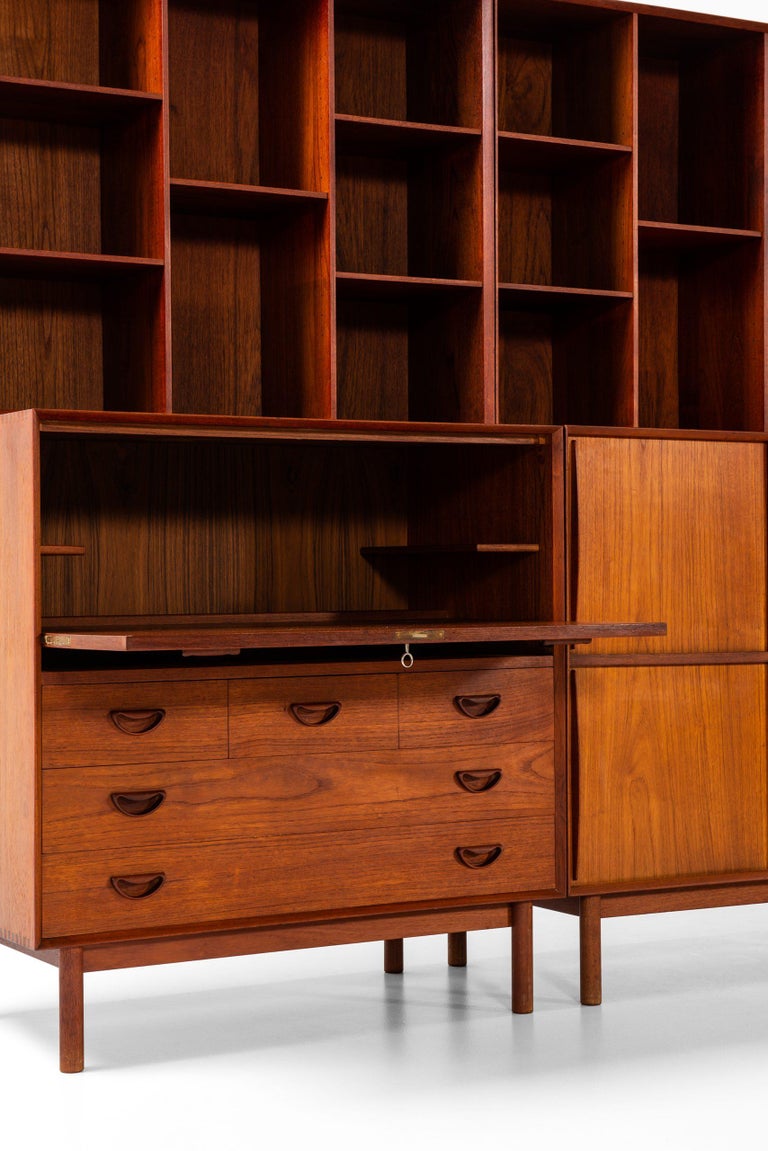 Peter Hvidt and Orla Mølgaard-Nielsen Storage System by Søborg Møbler ...