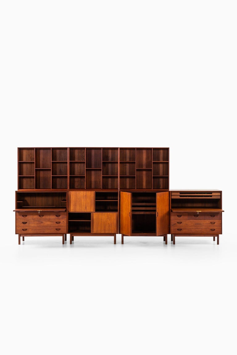 Peter Hvidt and Orla Mølgaard-Nielsen Storage System by Søborg Møbler ...