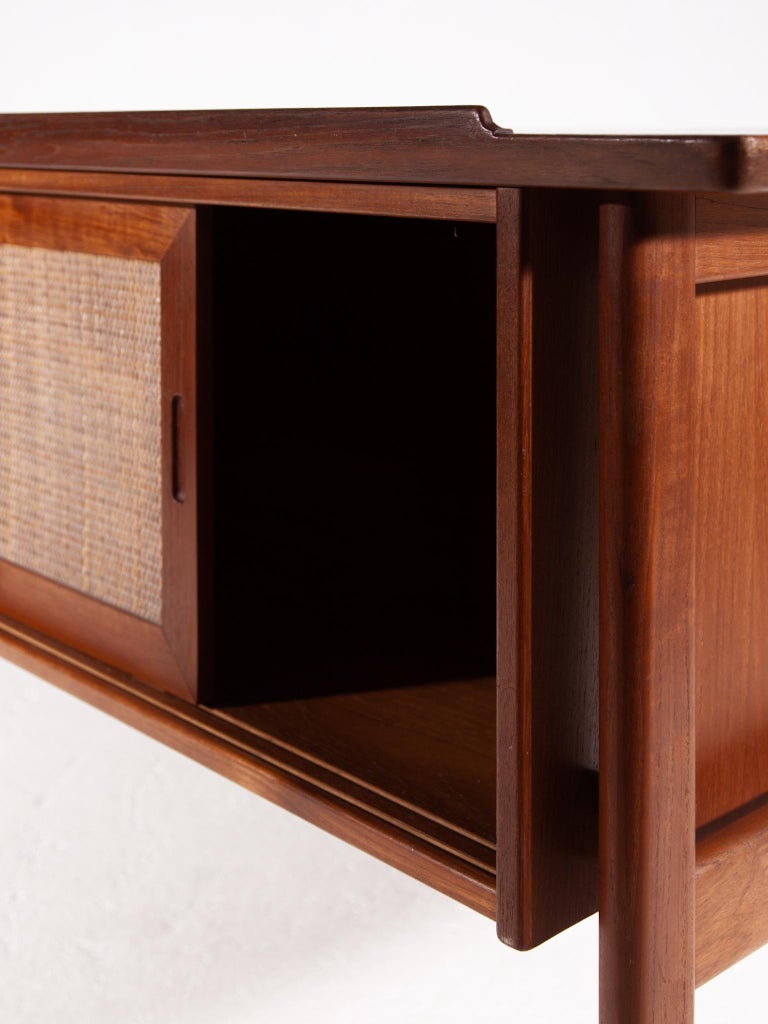 Peter Hvidt, Orla Mølgaard Teak Desk, Denmark, 1950s For Sale at 1stDibs