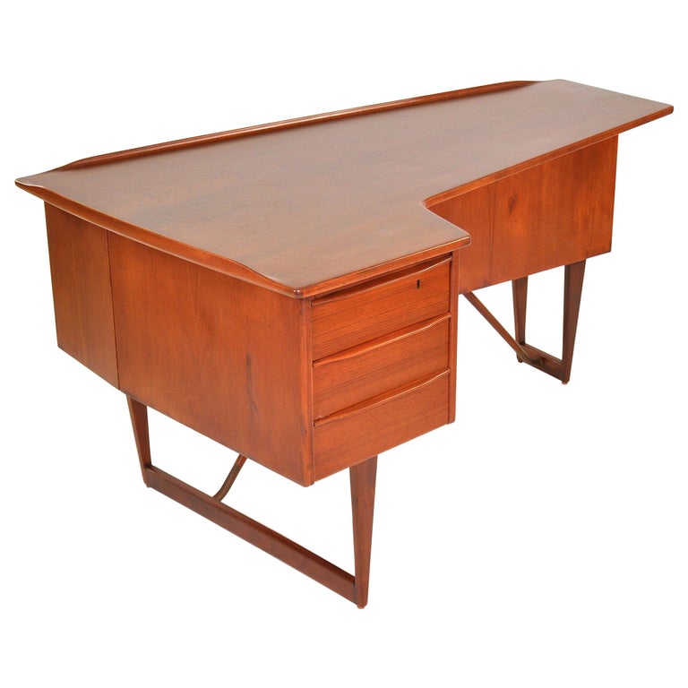 Peter Løvig Teak Boomerang Desk For Sale at 1stDibs