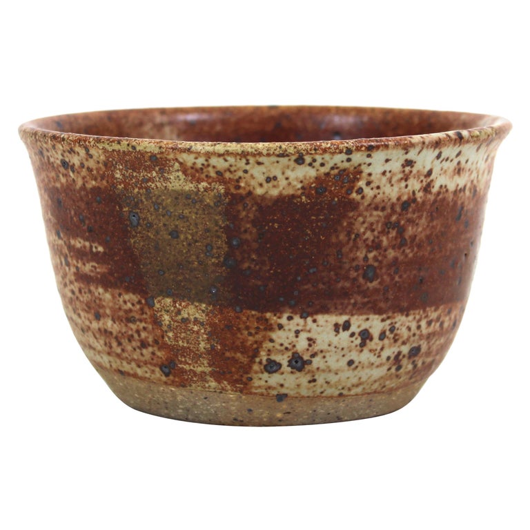 Peter Sabin Mid-Century Style Art Pottery Bowl For Sale at 1stDibs