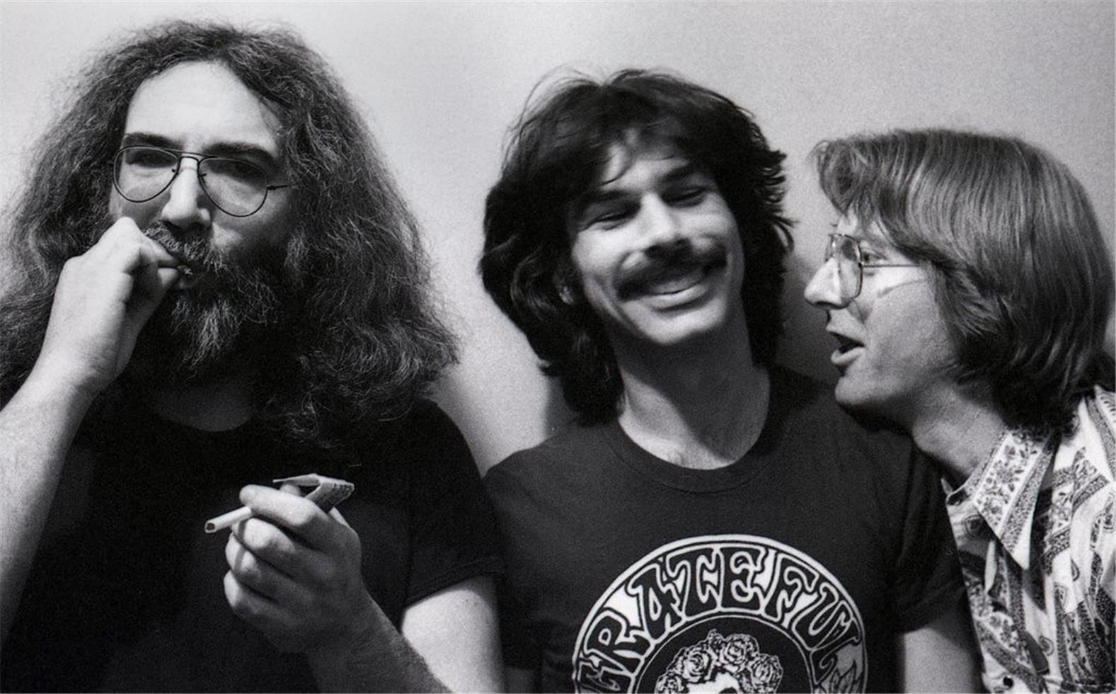 Peter Simon - Robert Plant, Golden God, 1975 by Peter Simon For Sale at ...