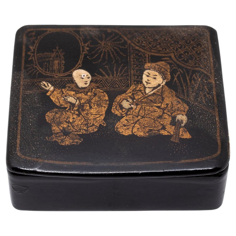 Petite Gilt Black Lacquer Box For Sale at 1stDibs