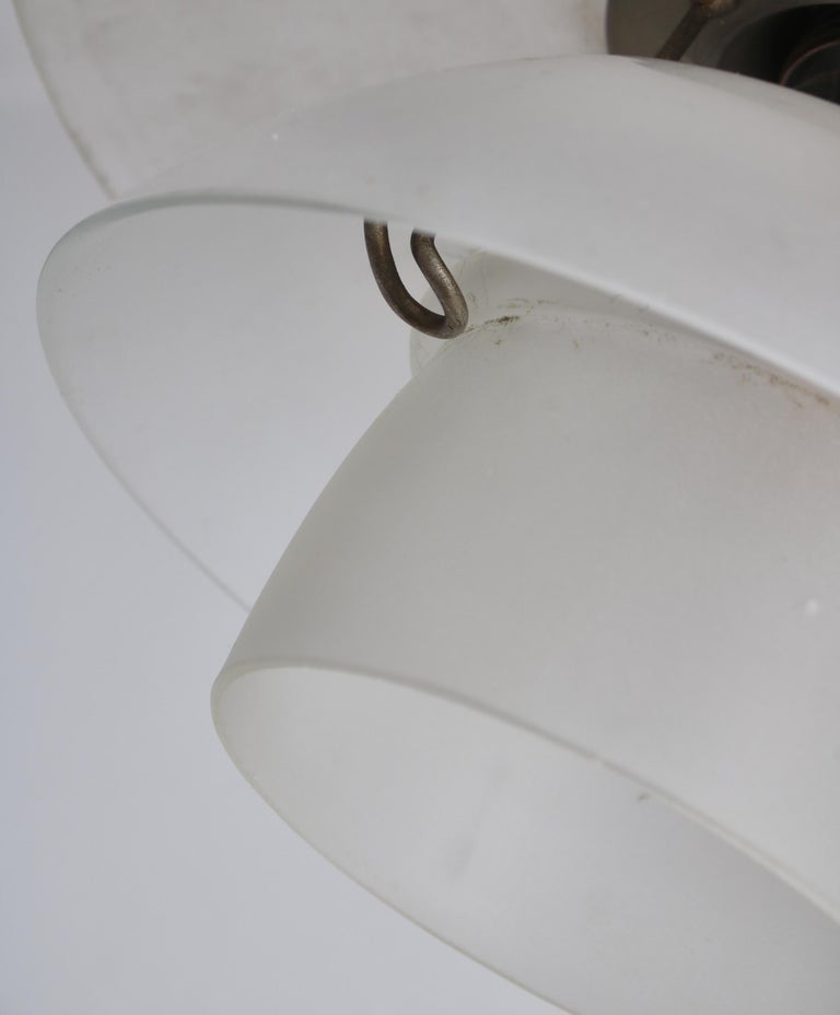 PH Table Lamp "Snowdrop" by Poul Henningsen Made at Louis Poulsen and ...