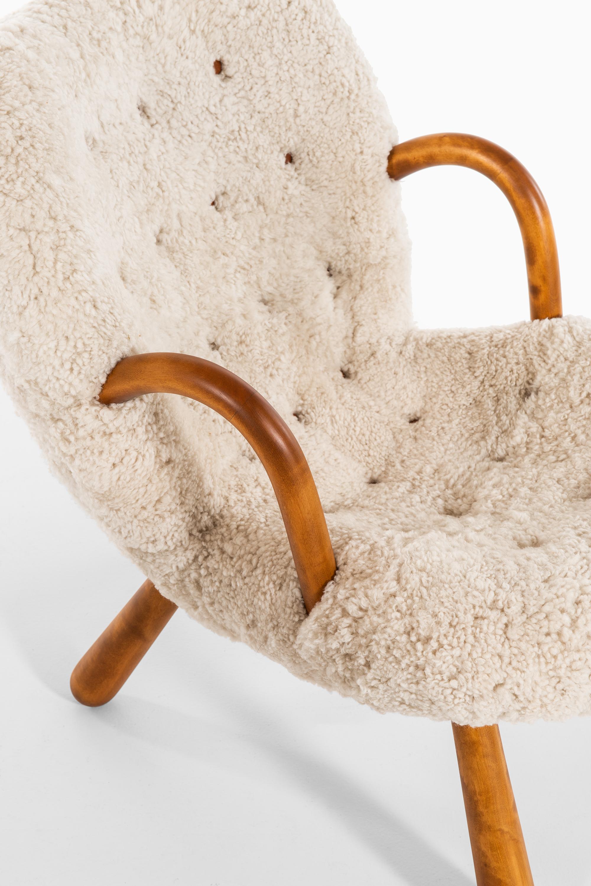 Philip Arctander Clam Easy Chairs by Nordisk Stål and Møbel Central in ...