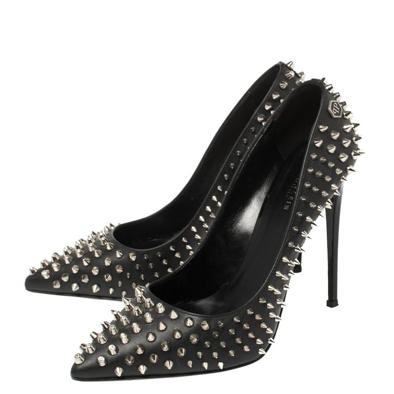 Philipp Plein Black Leather Spiked Taylor Pumps Size 37.5 at 1stDibs