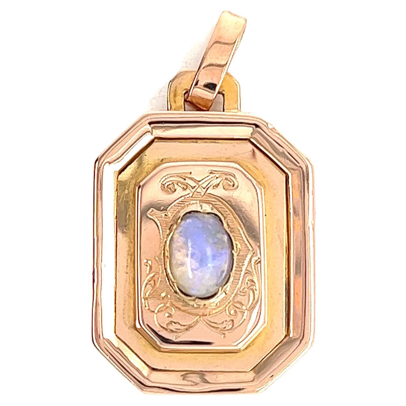 Photo Locket Pendant Yellow Gold 18 Karat For Sale at 1stDibs