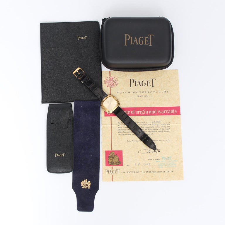Piaget 18 Karat Yellow Gold Men's Quartz Watch at 1stDibs