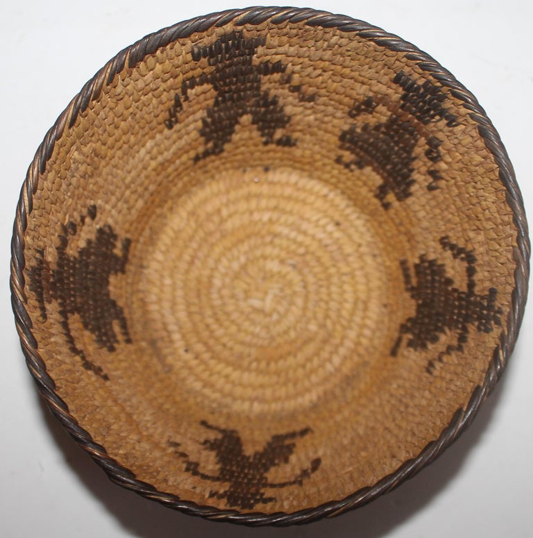 Pictorial hand Made Pima Indian Basket, 1920s For Sale at 1stDibs