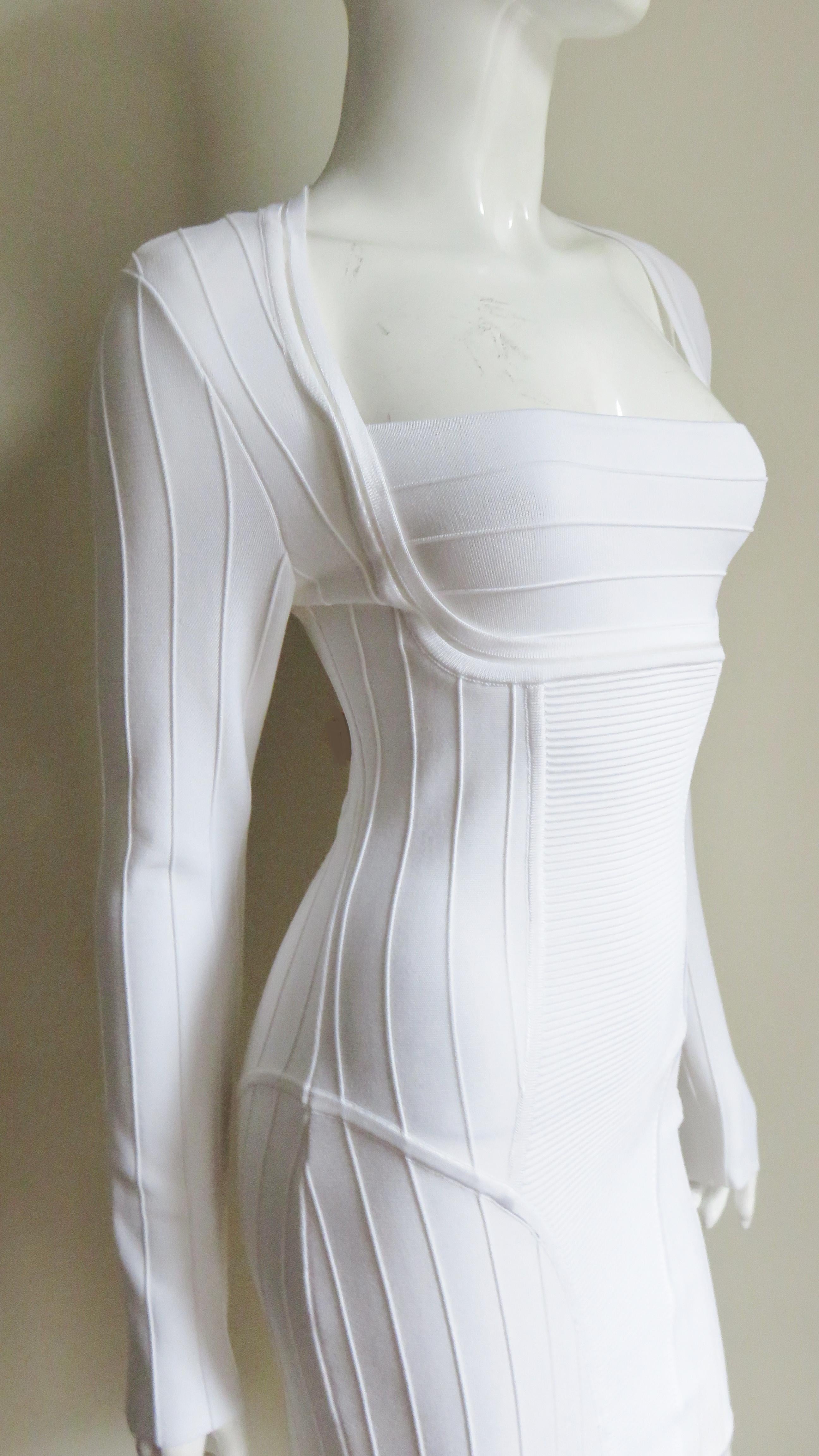 Pierre Balmain White Bodycon Dress For Sale at 1stDibs
