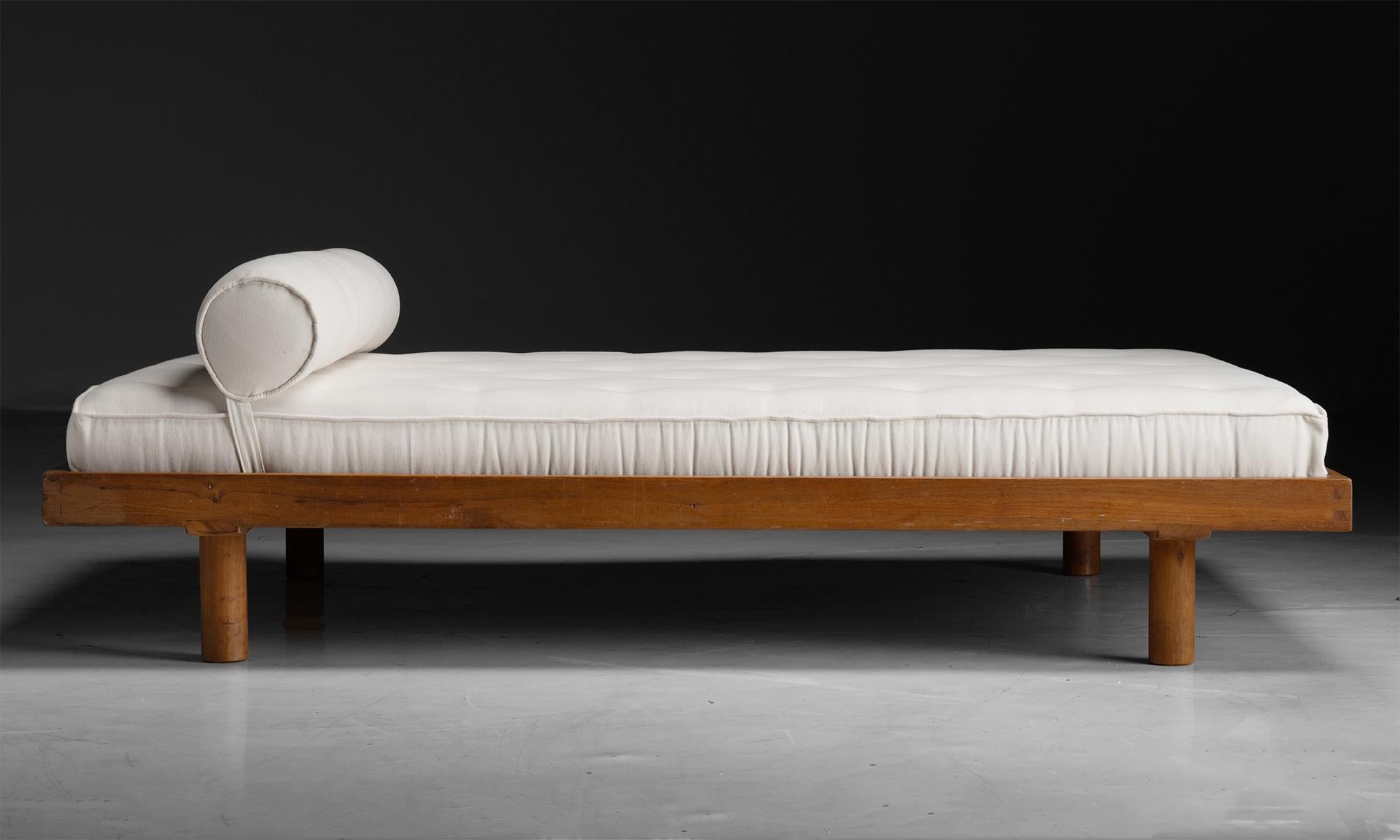 Pierre Chapo Daybed, France circa 1965 For Sale at 1stDibs