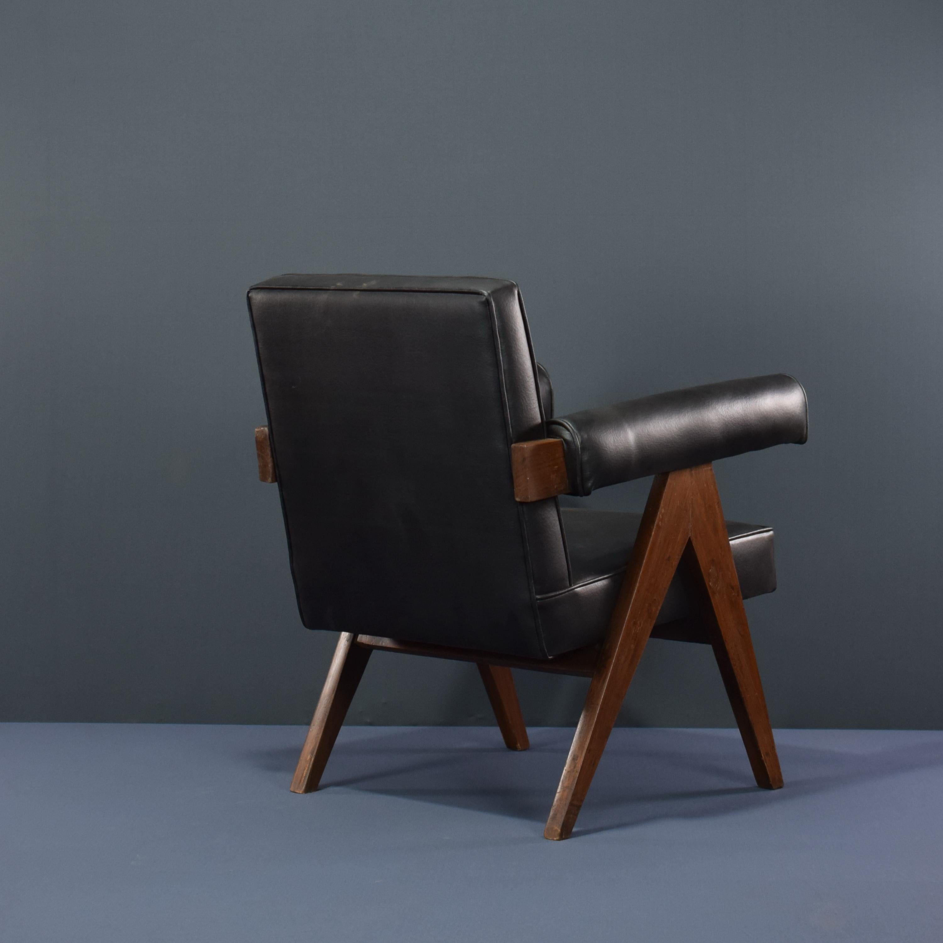 Pierre Jeanneret PJ-SI-32-C Low Committee Chair / Authentic Mid-Century ...