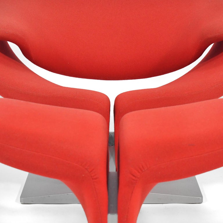 Pierre Paulin Ribon Chair and Ottoman For Sale at 1stDibs