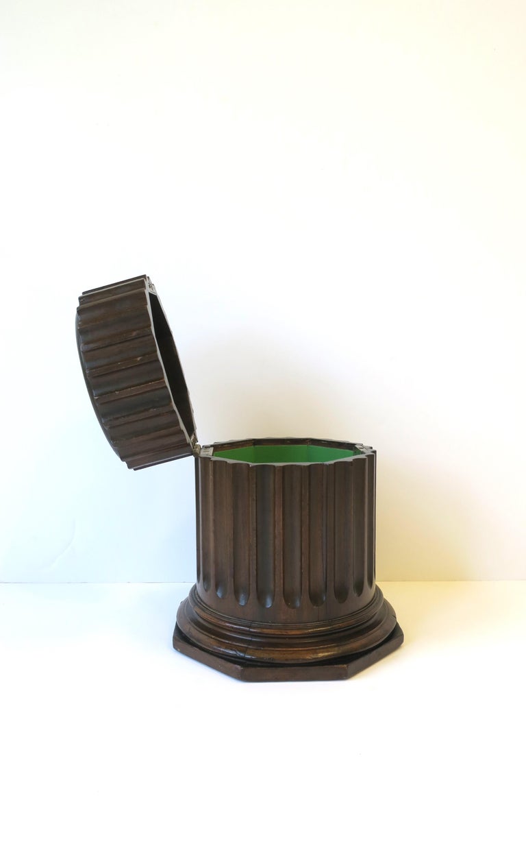 Column Pillar Pedestal Box in the Neoclassical Style For Sale at 1stDibs