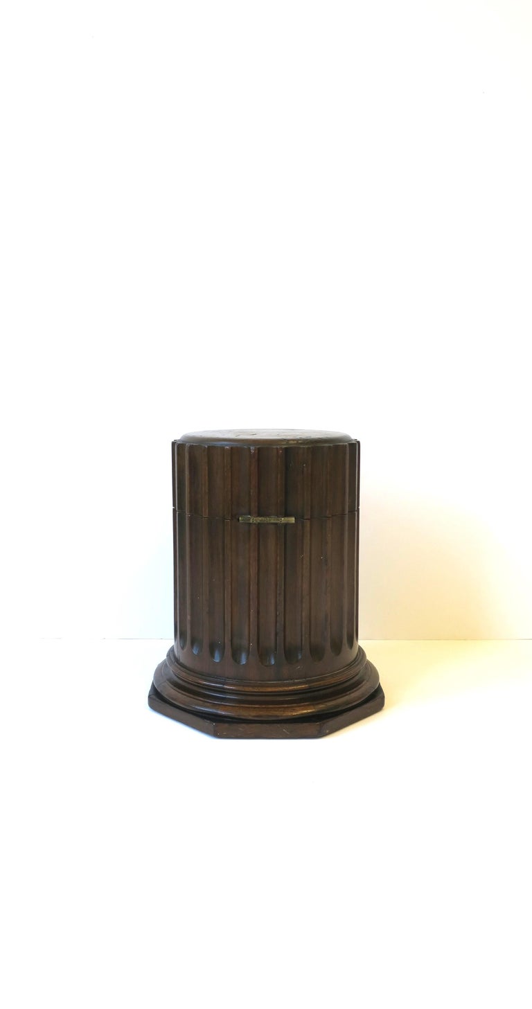 Column Pillar Pedestal Box in the Neoclassical Style For Sale at 1stDibs