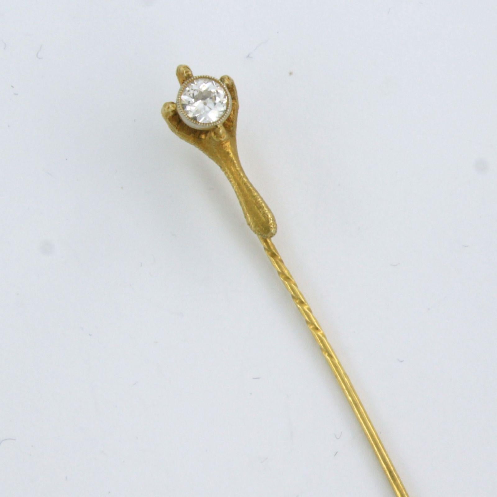 Pin of a Hawk's Claw with Diamond 18k yellow gold For Sale at 1stDibs