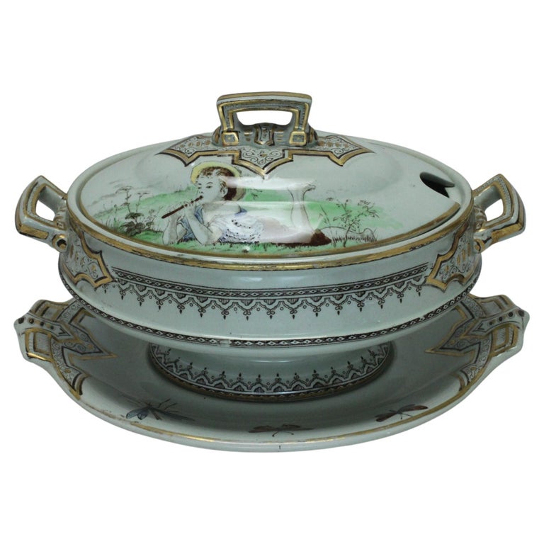 Pinder, Bourne and Co. Sauce Tureen on Stand For Sale at 1stDibs