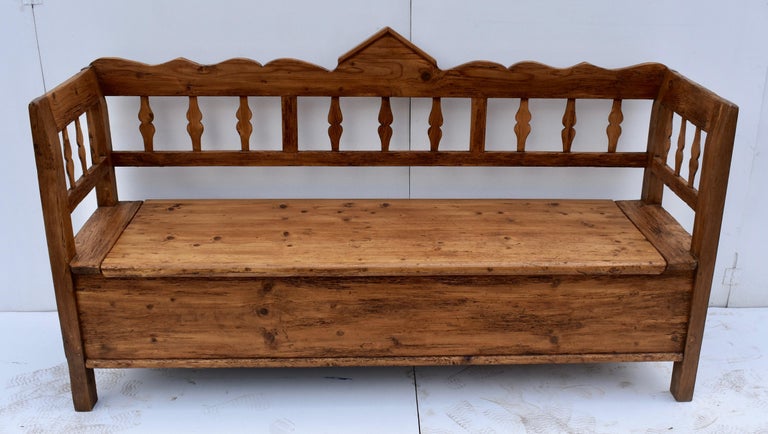 Pine and Oak Box Bench or Settle For Sale at 1stDibs