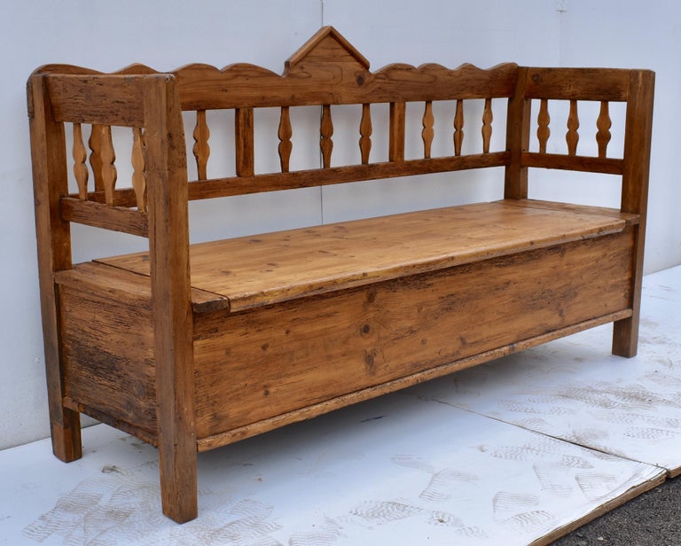 Pine and Oak Box Bench or Settle For Sale at 1stDibs