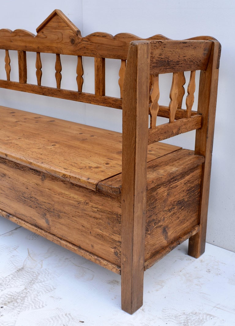 Pine and Oak Box Bench or Settle For Sale at 1stDibs