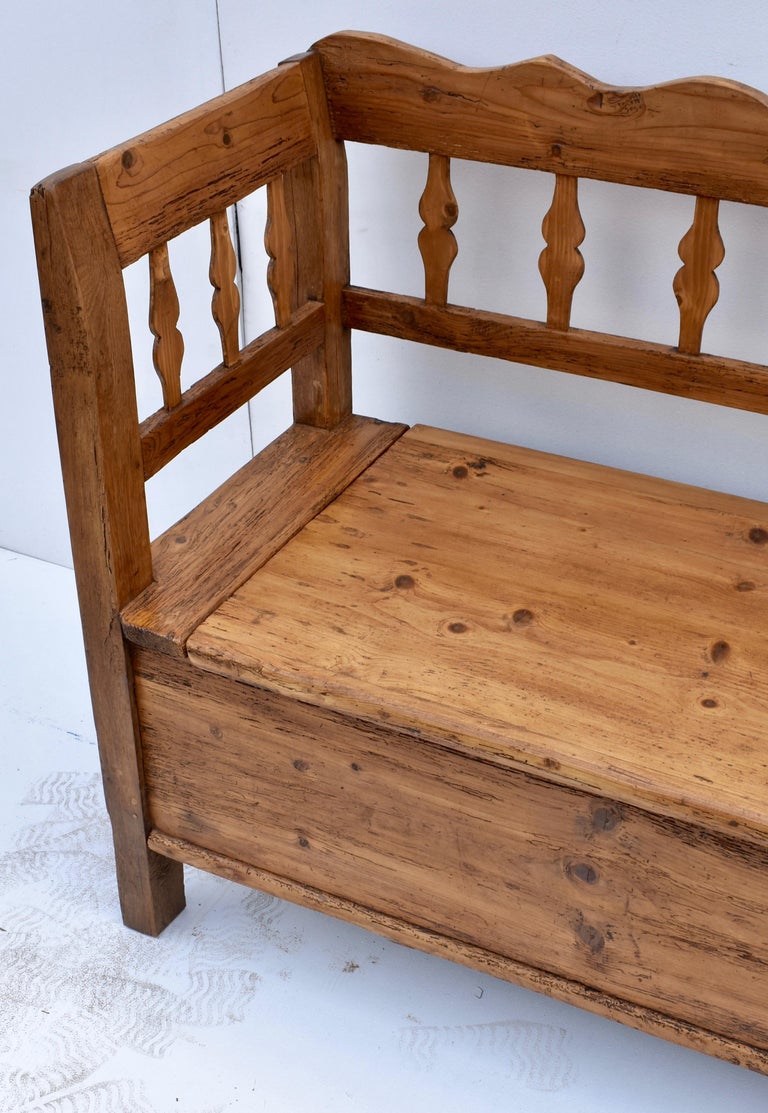 Pine and Oak Box Bench or Settle For Sale at 1stDibs