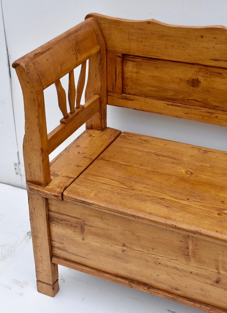 Pine and Oak Box Bench or Settle For Sale at 1stDibs