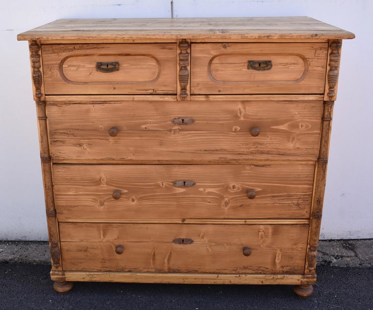 Pine Chest of Five Drawers For Sale at 1stDibs