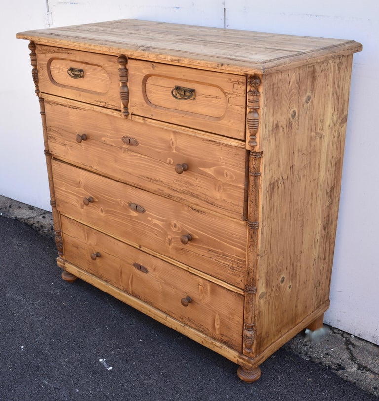 Pine Chest of Five Drawers For Sale at 1stDibs