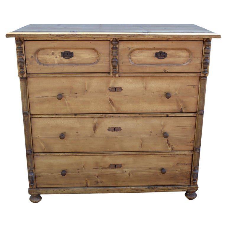 Pine Chest of Five Drawers For Sale at 1stDibs