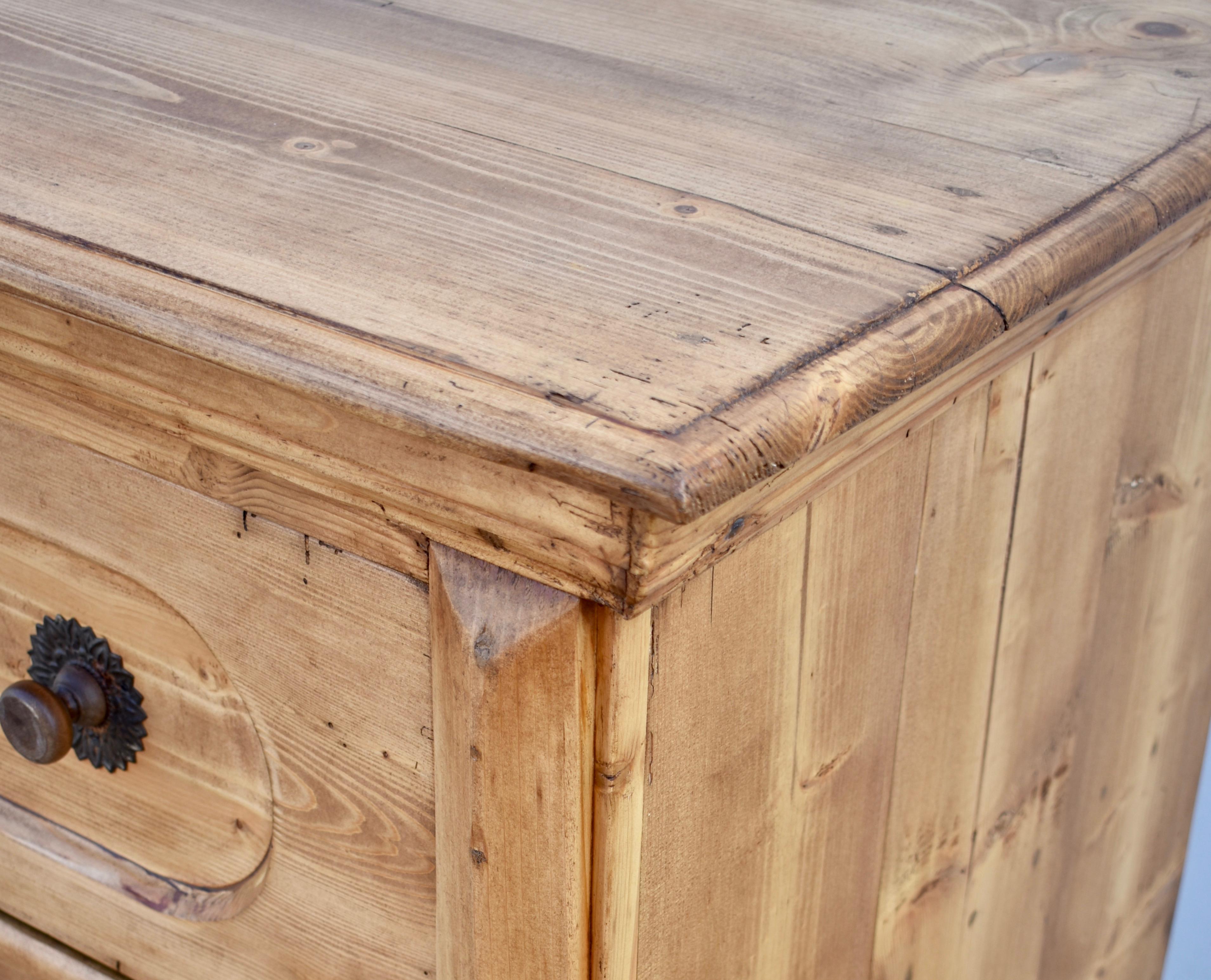 Pine Chest of Three Drawers For Sale at 1stDibs