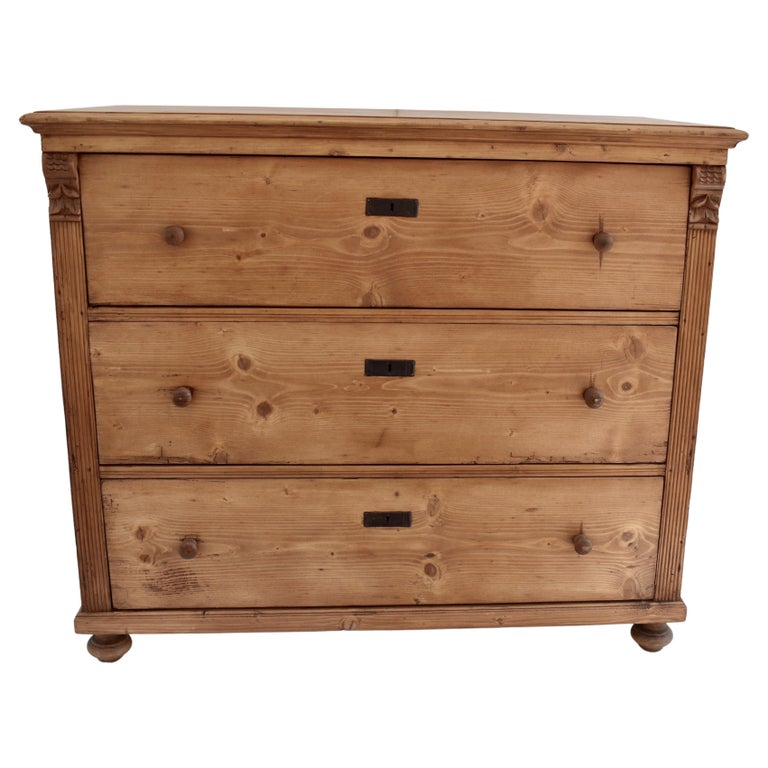 Pine Chest of Three Drawers For Sale at 1stDibs