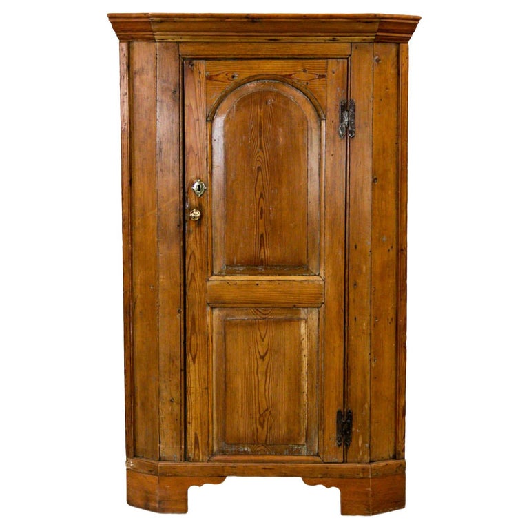 Pine Corner Cupboard For Sale at 1stDibs