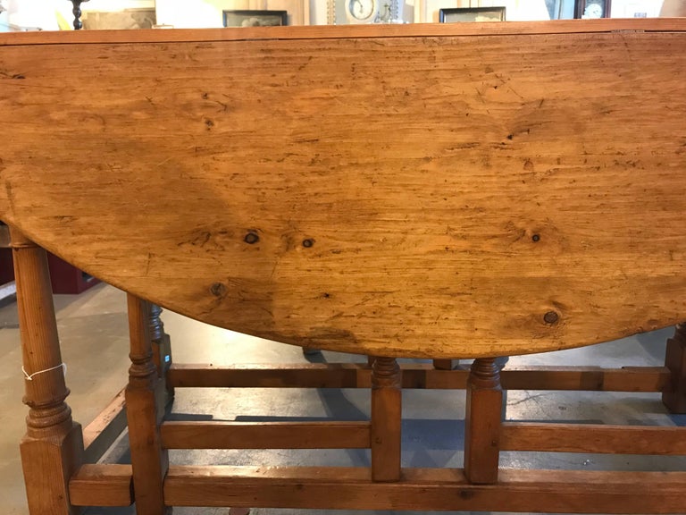 Pine Gate Leg Drop-Leaf Table at 1stDibs