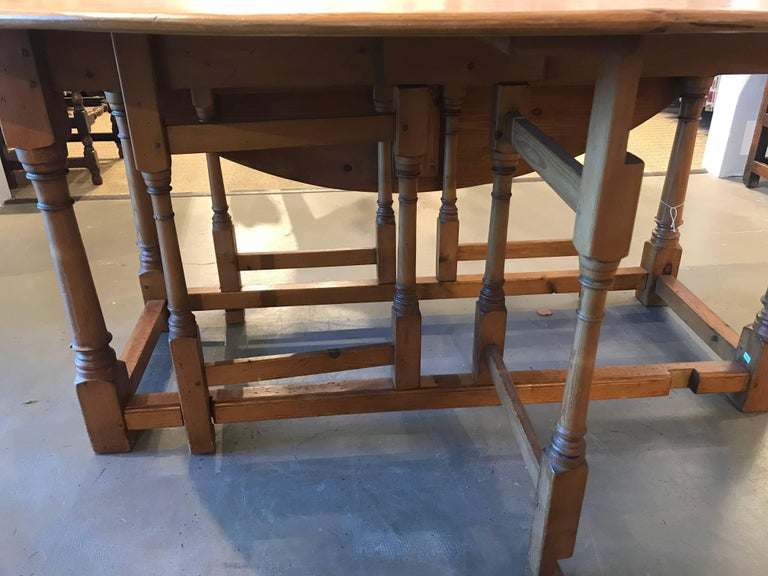 Pine Gate Leg Drop-Leaf Table at 1stDibs
