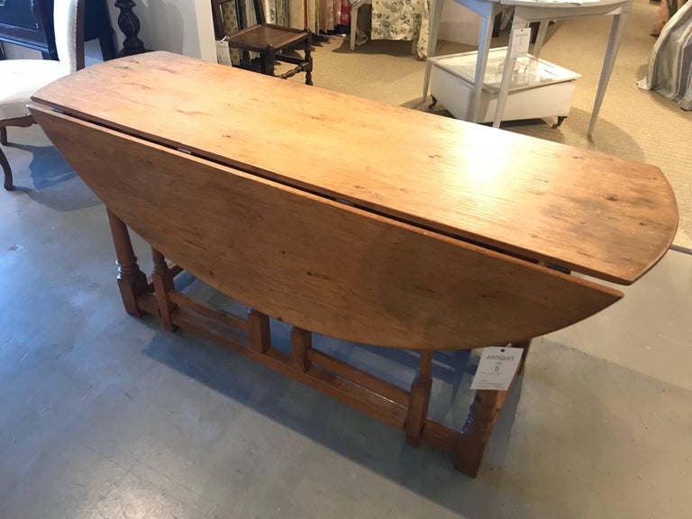 Pine Gate Leg Drop-Leaf Table at 1stDibs