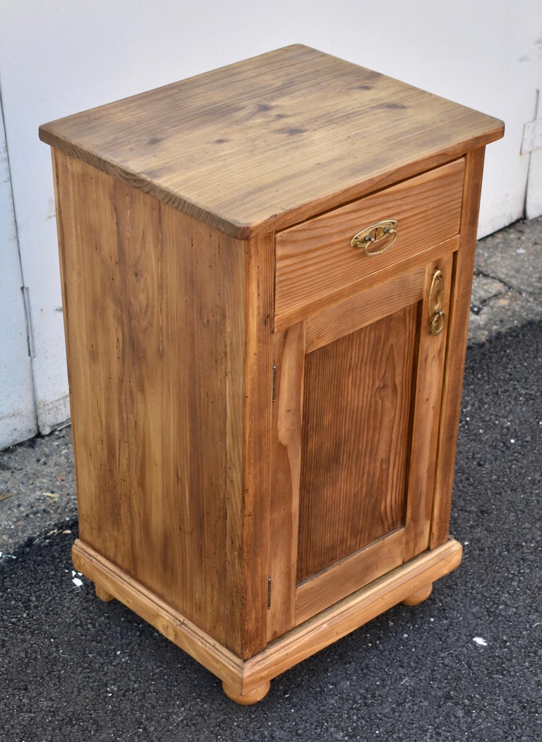 Pine Nightstand with One Door and One Drawer For Sale at 1stDibs