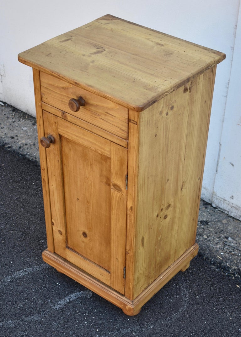 Pine Nightstand with One Door and One Drawer For Sale at 1stDibs